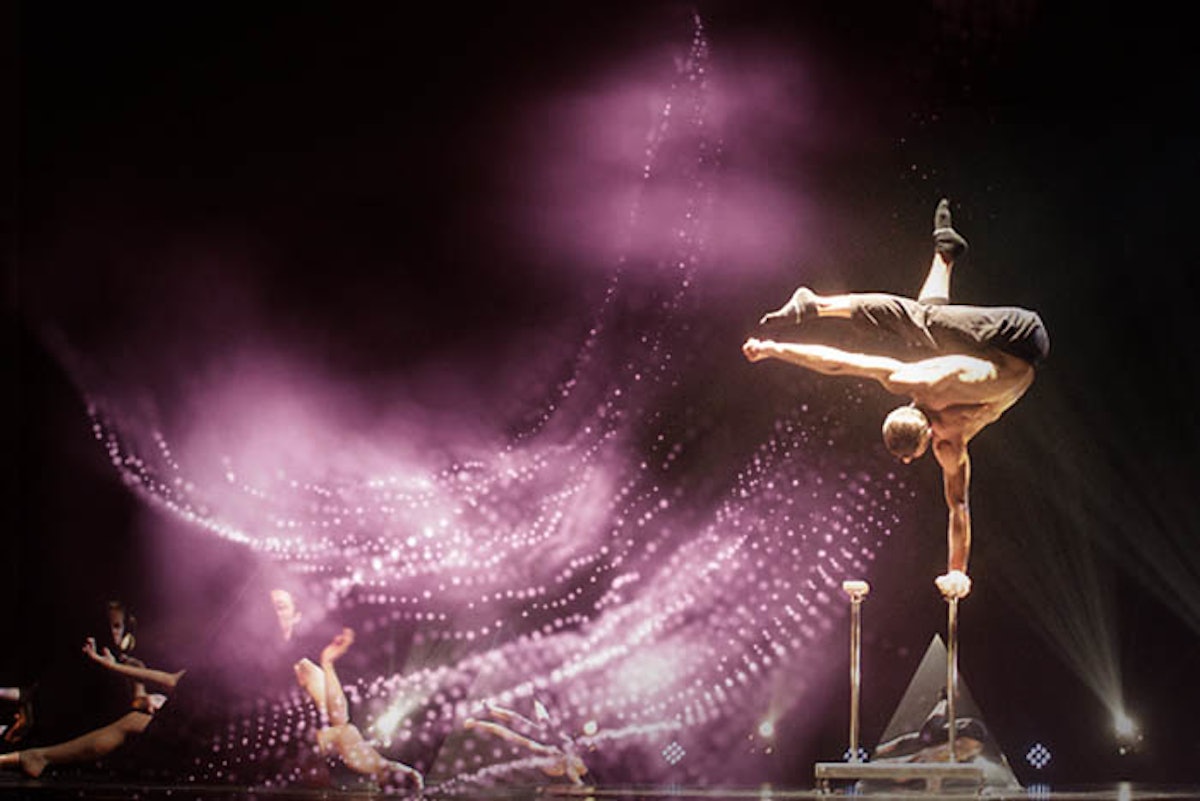 Specialty Performers | BizBash