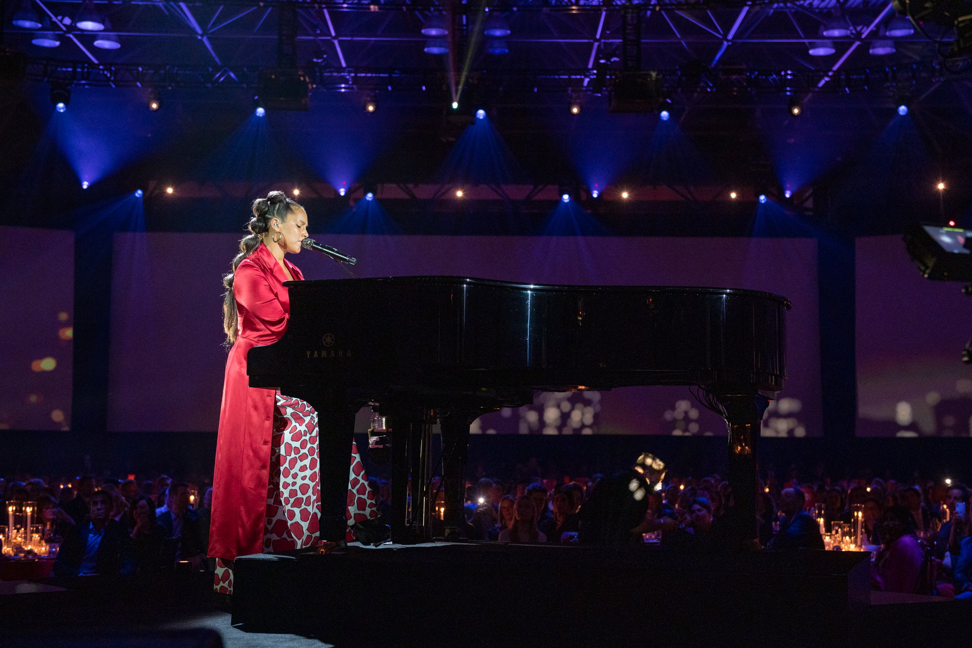 Robin Hood Benefit 2021: See What It Takes to Produce New York's ...