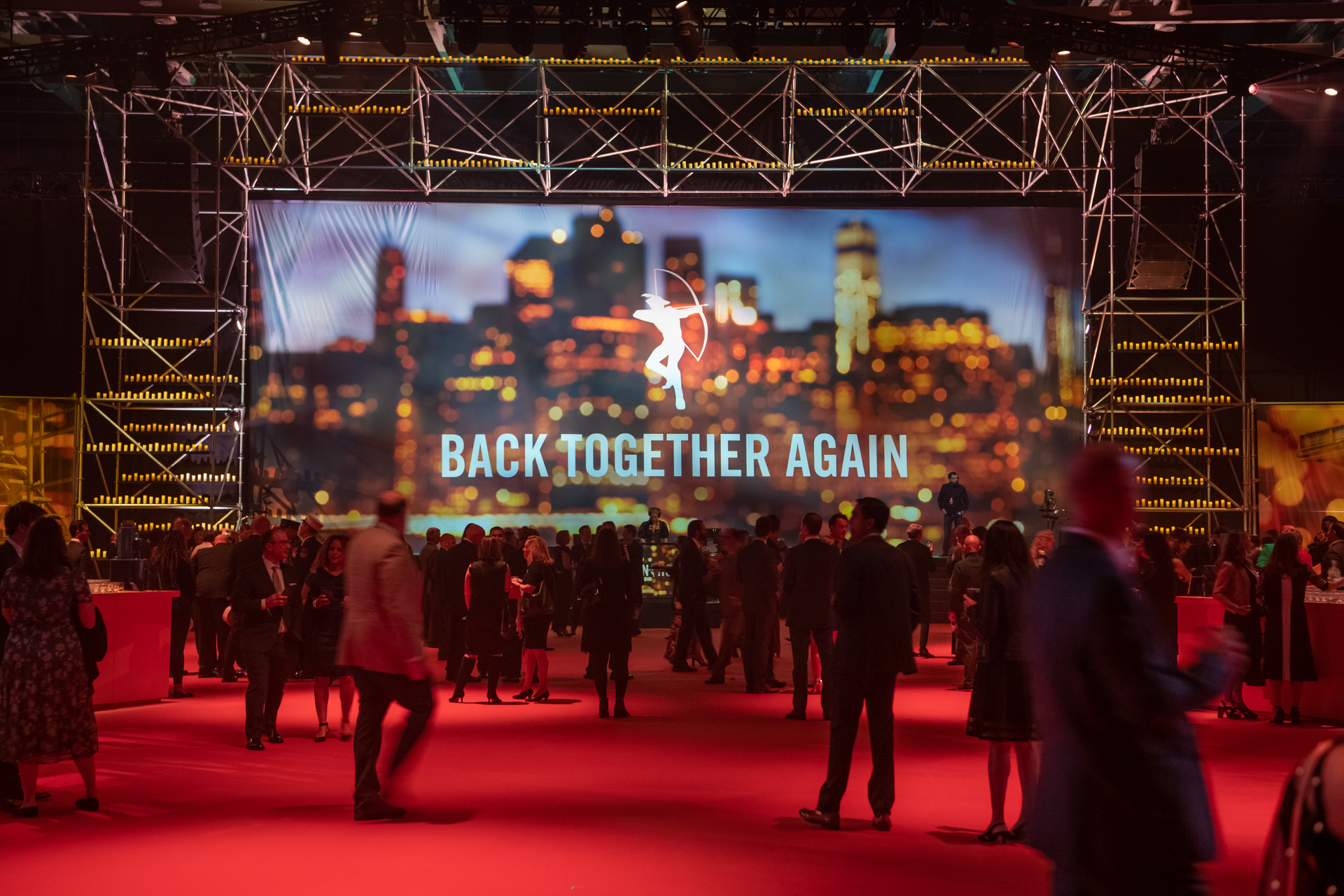 Robin Hood Benefit 2021: See What It Takes to Produce New York's ...